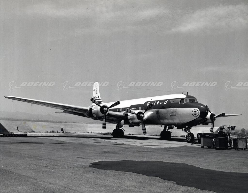Boeing Images - DC-6_United Airlines