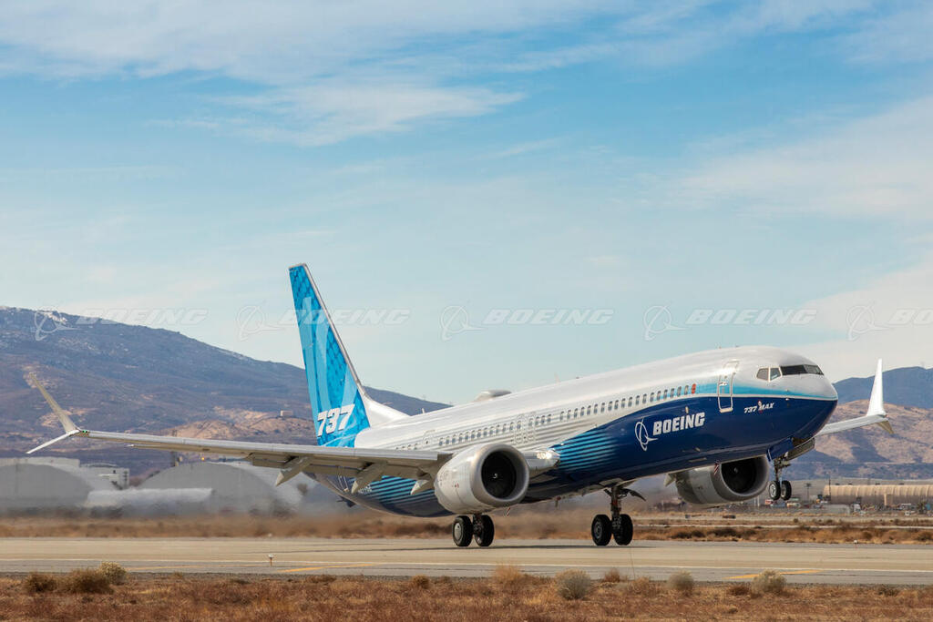 Boeing Images - Boeing 737-10 Flight Test Takeoff