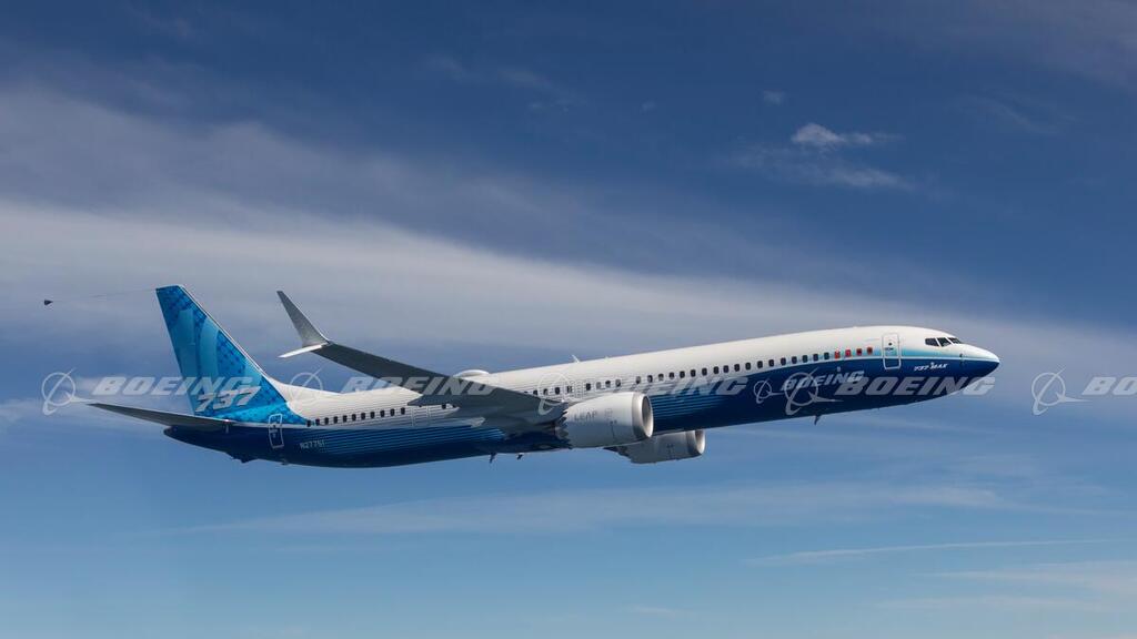 Boeing Images - Boeing 737-10 Flight Test and Evaluation Side View