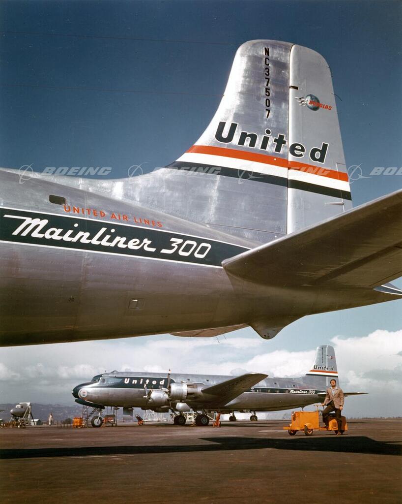 Boeing Images - DC-6_United Airlines