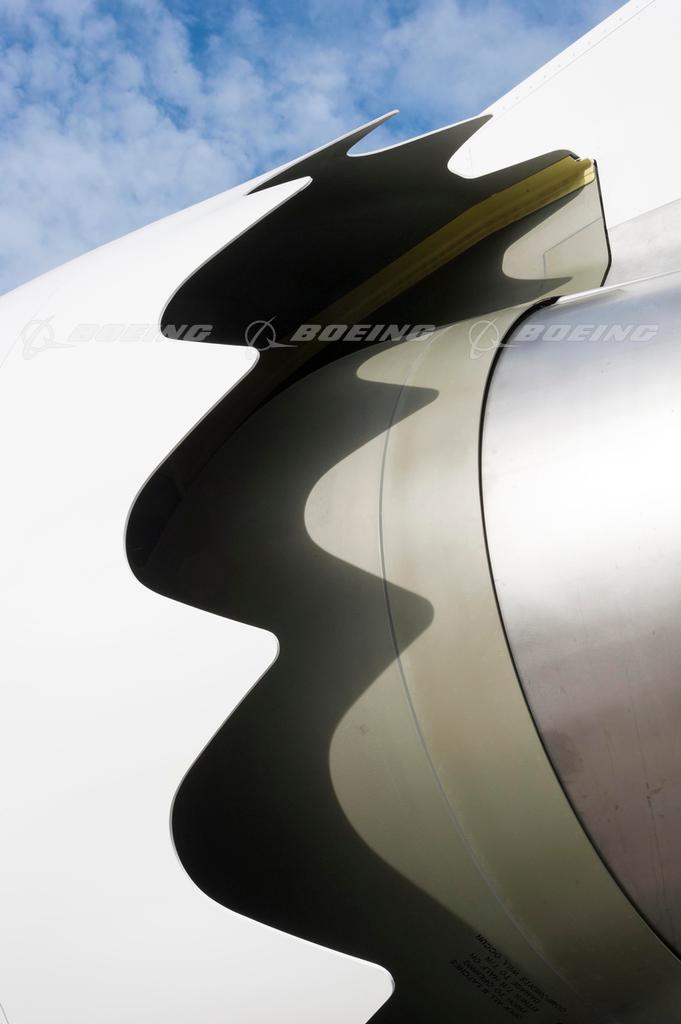 Boeing Images - 787-9 Engine Chevrons