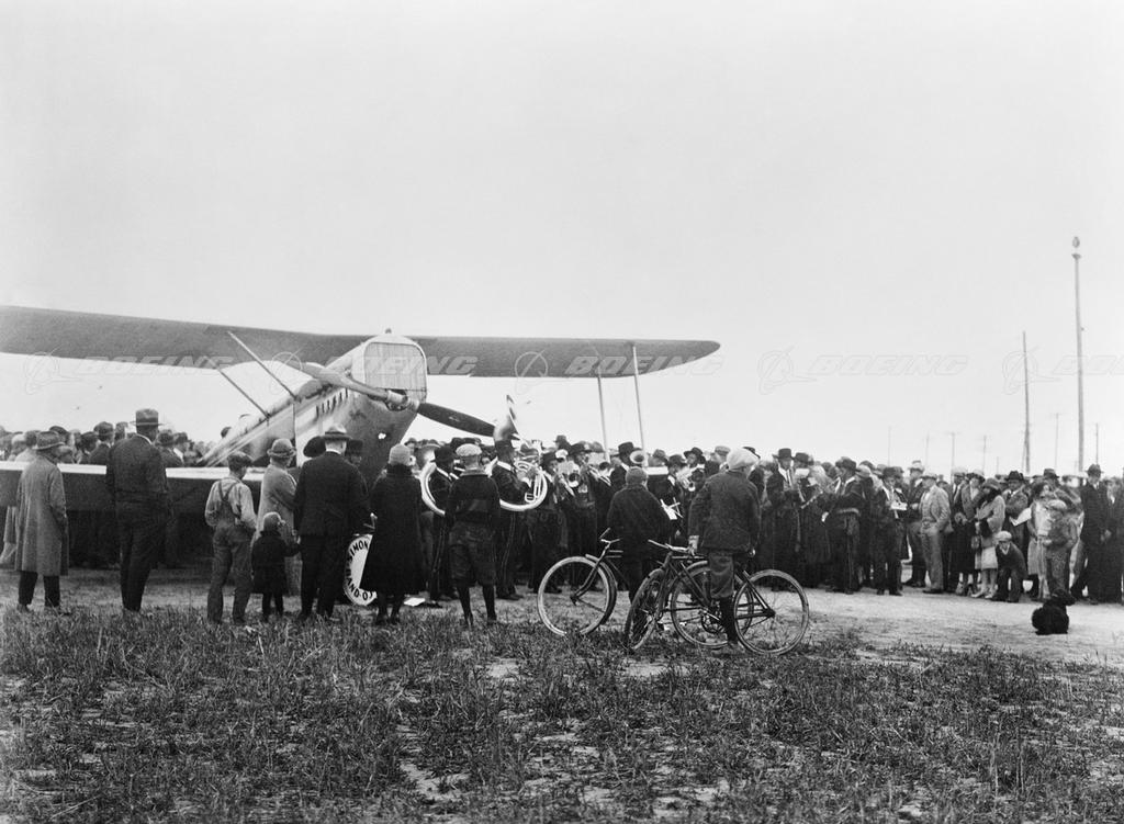 Boeing Images - Crowd Celebrates the First Mail Plane