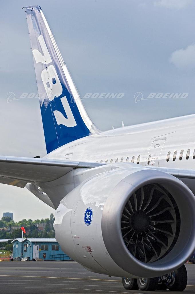 Boeing Images - First 787 Dreamliner ZA005 Powered by GE Engines