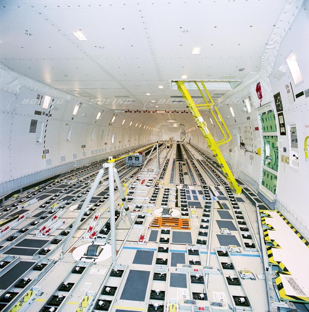 Boeing Images - 747-400ERF Cargo Handling System