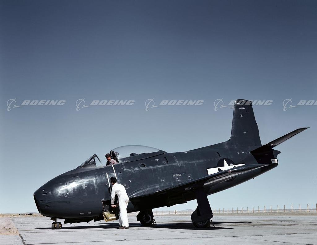 Boeing Images - XFJ-1 Fury, Kneeling