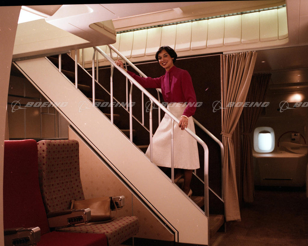 Boeing Images - Boeing 747 Staight Staircase