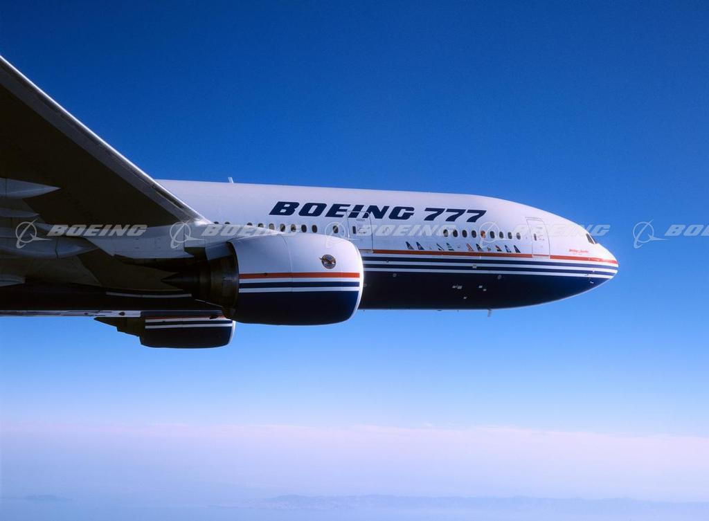 Boeing Images - Boeing 777-200 in Flight