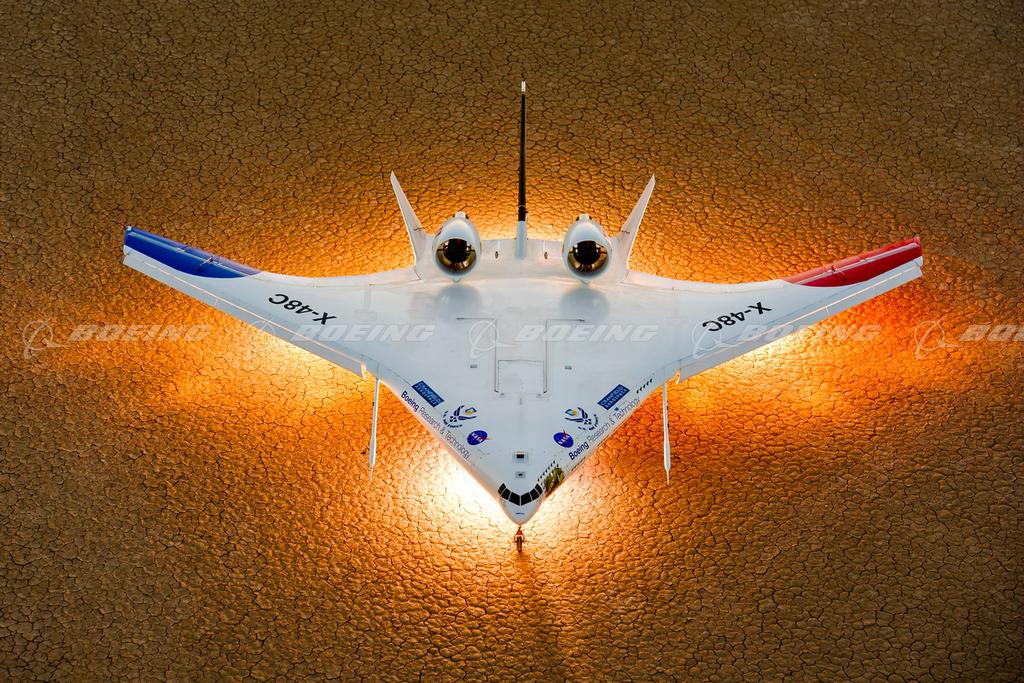Boeing Images - Boeing Phantom Works X-48C Blended Wing Body