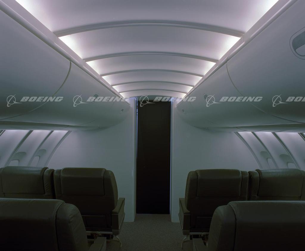 Boeing Images - 747 New Look Interior Upper Deck Cabin Mock-Up