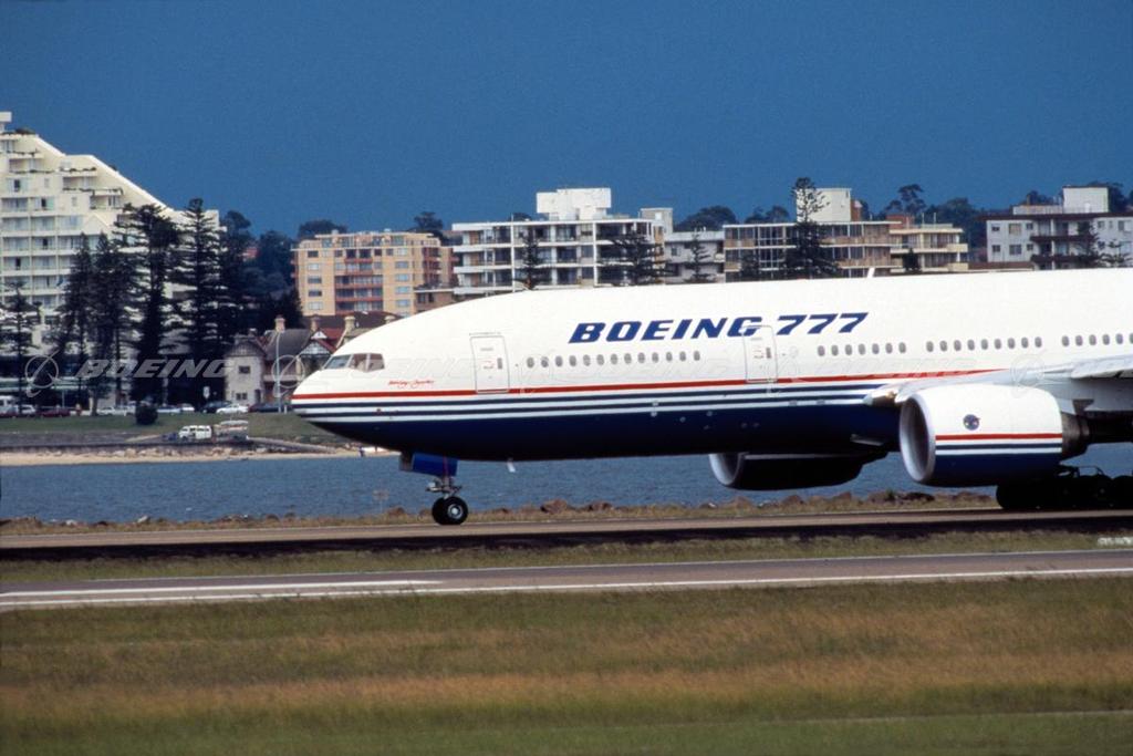 Boeing Images - Boeing 777-200 on Runway