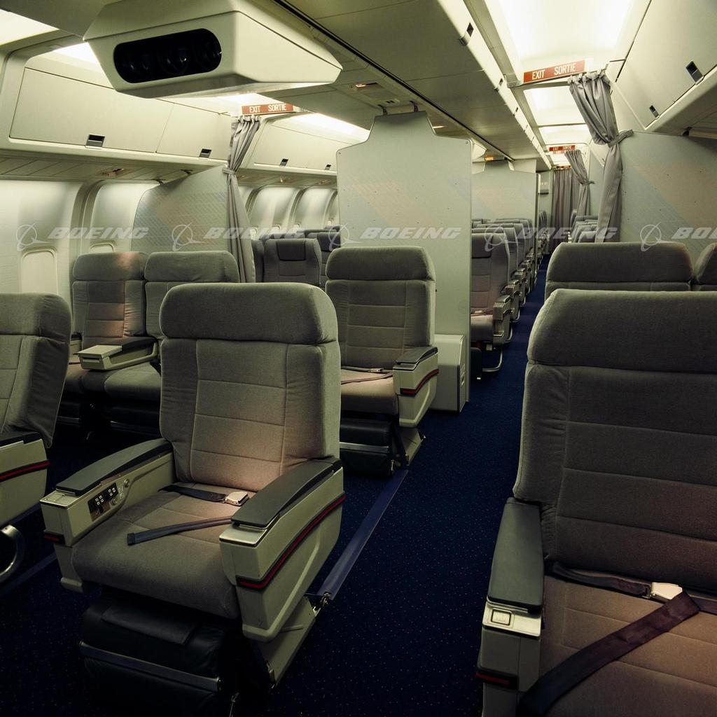Boeing Images - 767-200 First Class Passenger Cabin