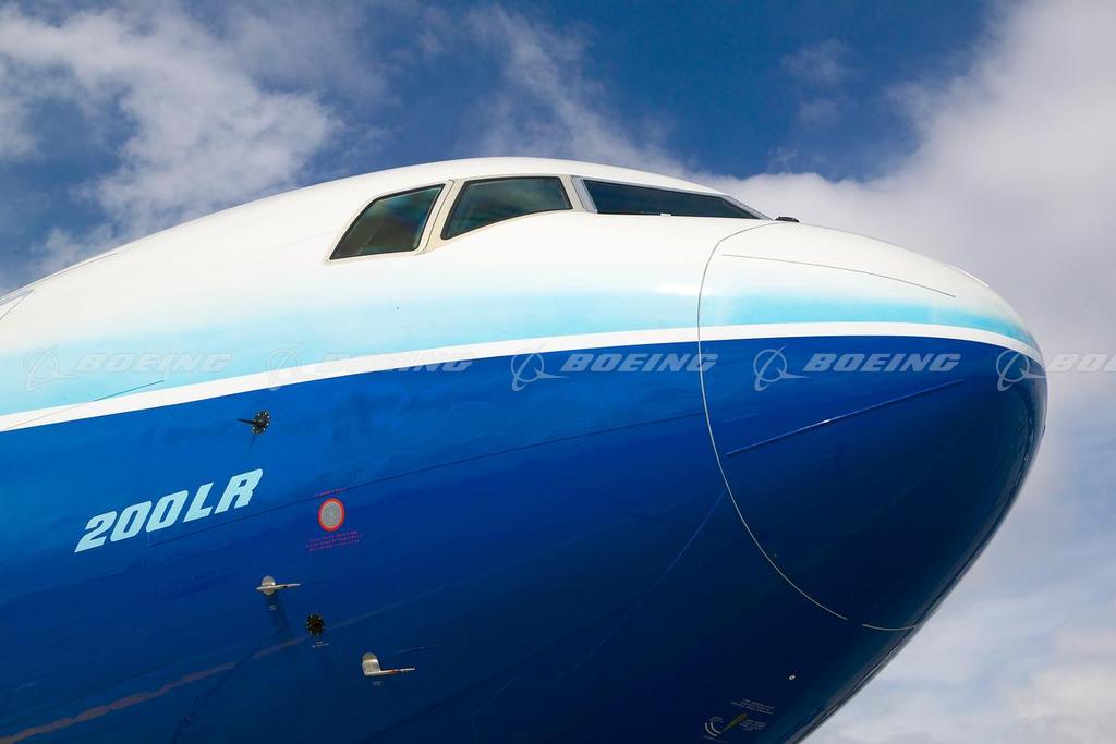 Boeing Images - 777-200LR in New Livery