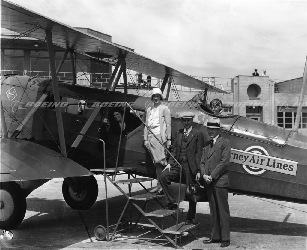 Boeing Images - Boeing Model 40 Landed