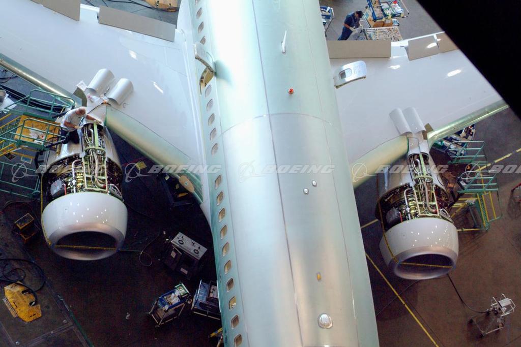 Boeing Images - 737-700 Assembly