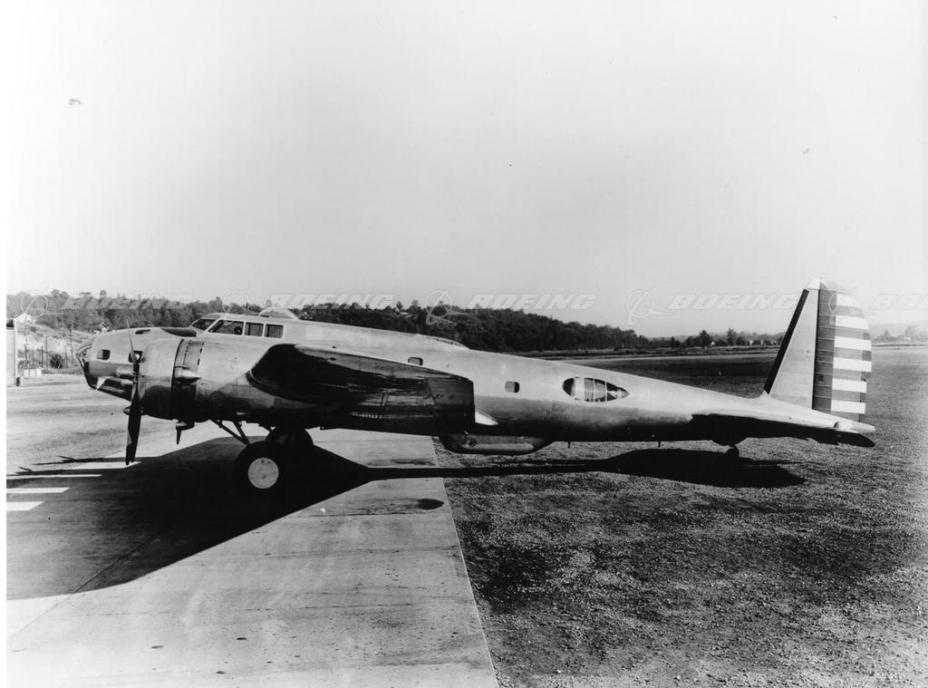 Boeing Images - B-17C Flying Fortress on the Ground