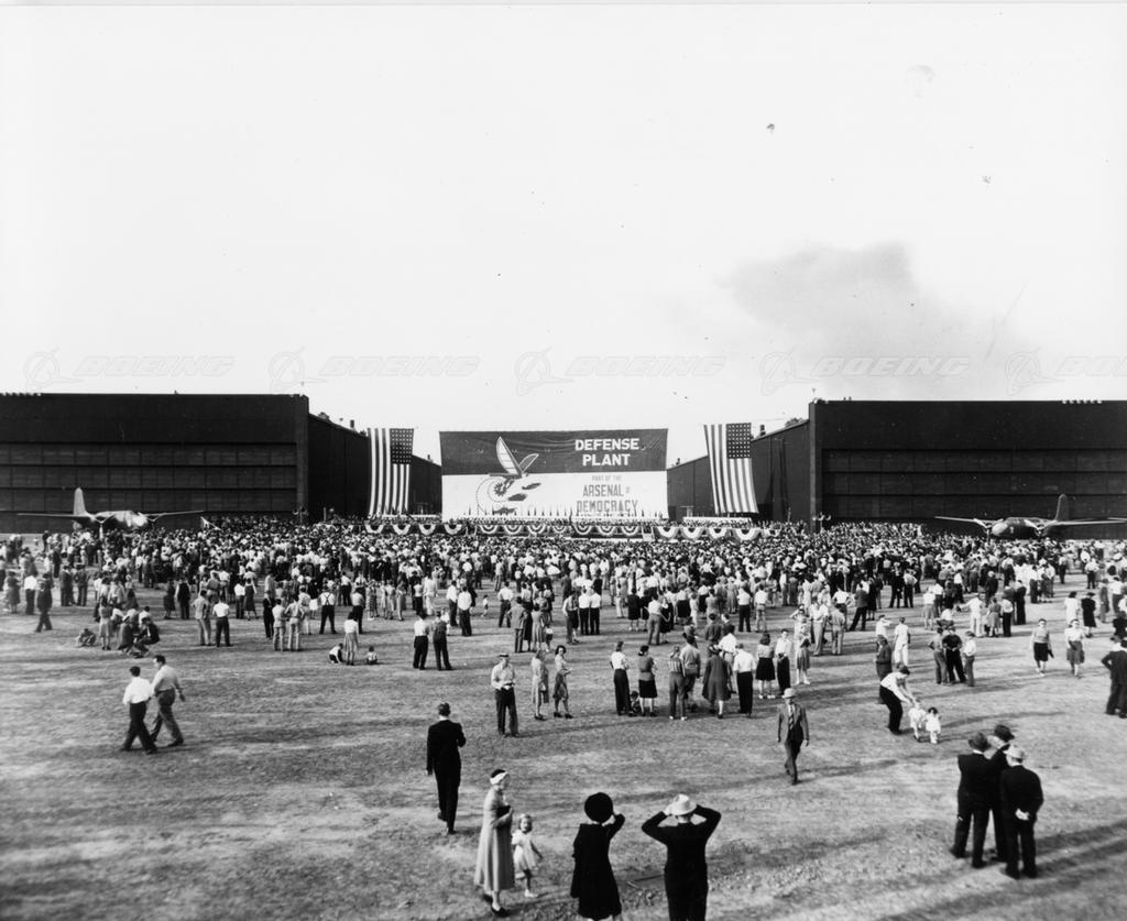 Boeing Images - Opening Day at Douglas Long Beach Factory, October 22, 1941