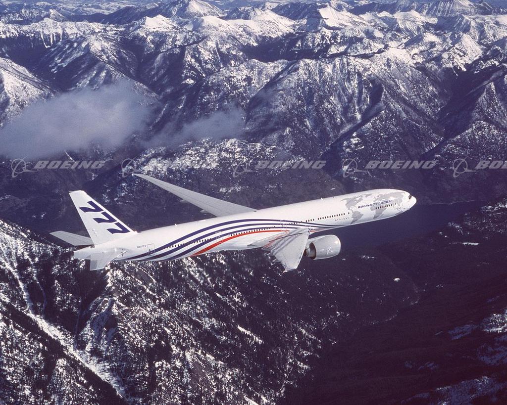 Boeing Images - 777-300ER ( Extended Range) in Flight