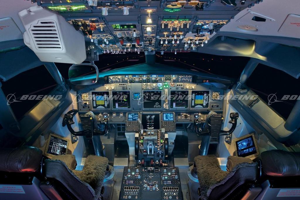 Boeing Images - The Boeing 737 Next Generation Flight Deck