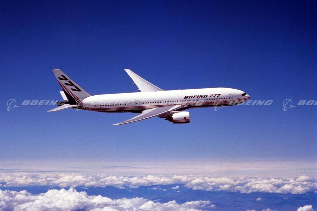 Boeing Images - 777-200 in Flight