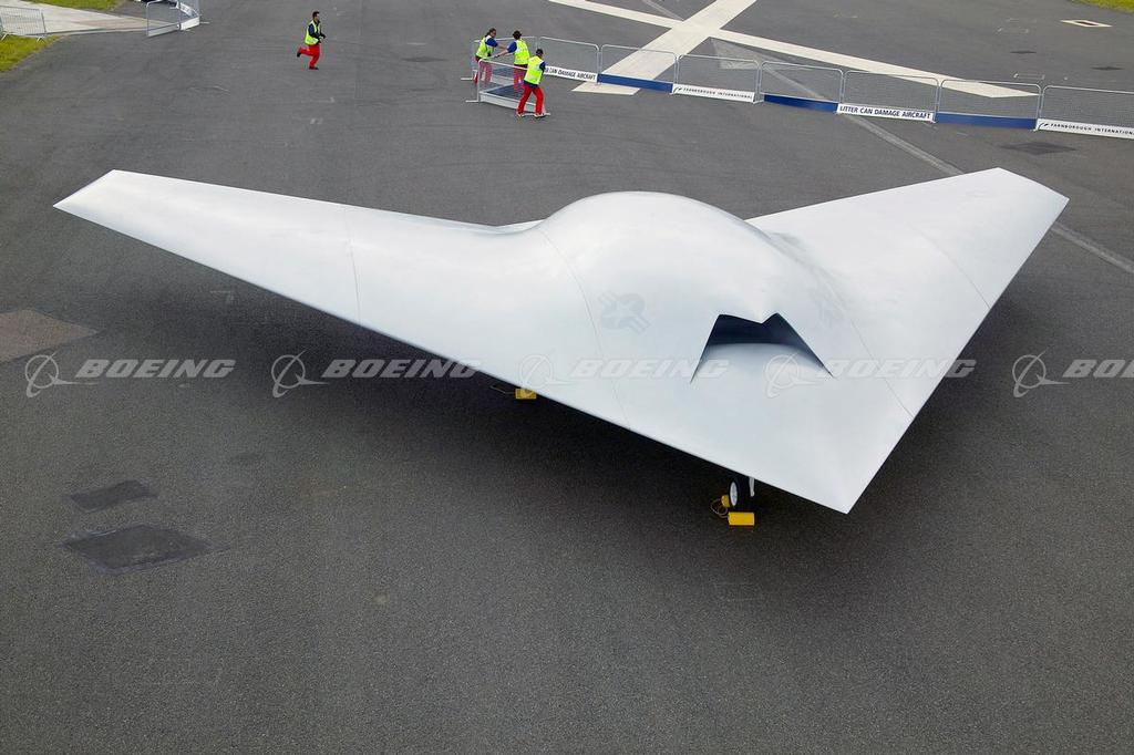 Boeing Images - Boeing X-45C Full-Scale Model Makes Debut at ...