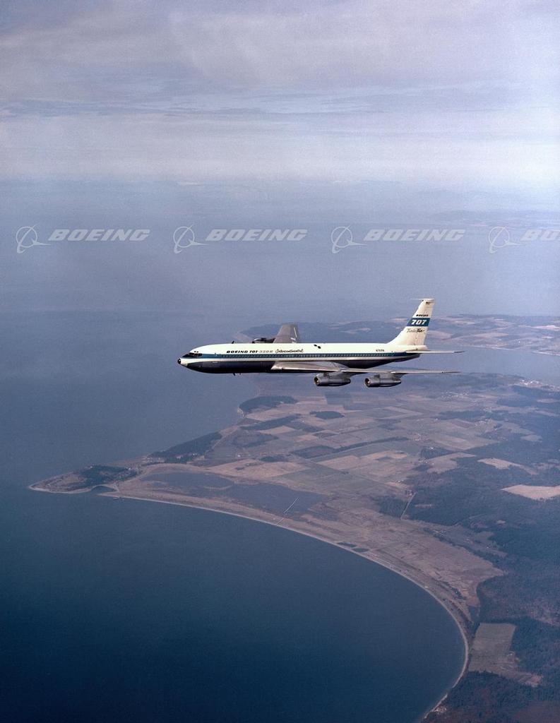 Boeing Images - Boeing 707-320B Air to Air