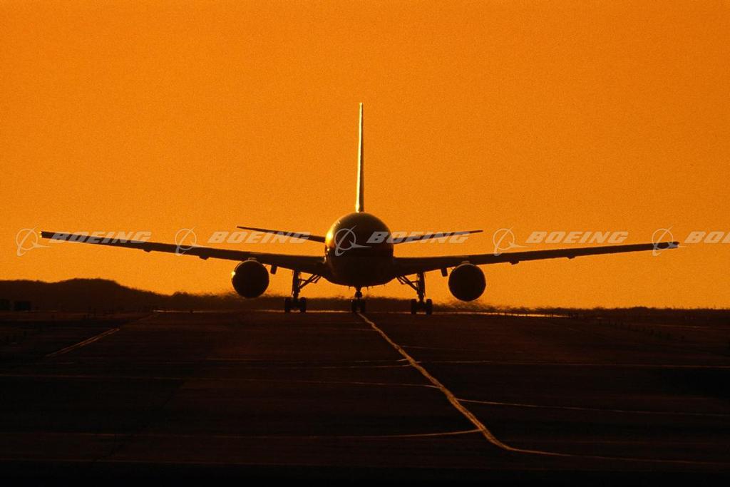Boeing Images - Boeing 767 at Sunset