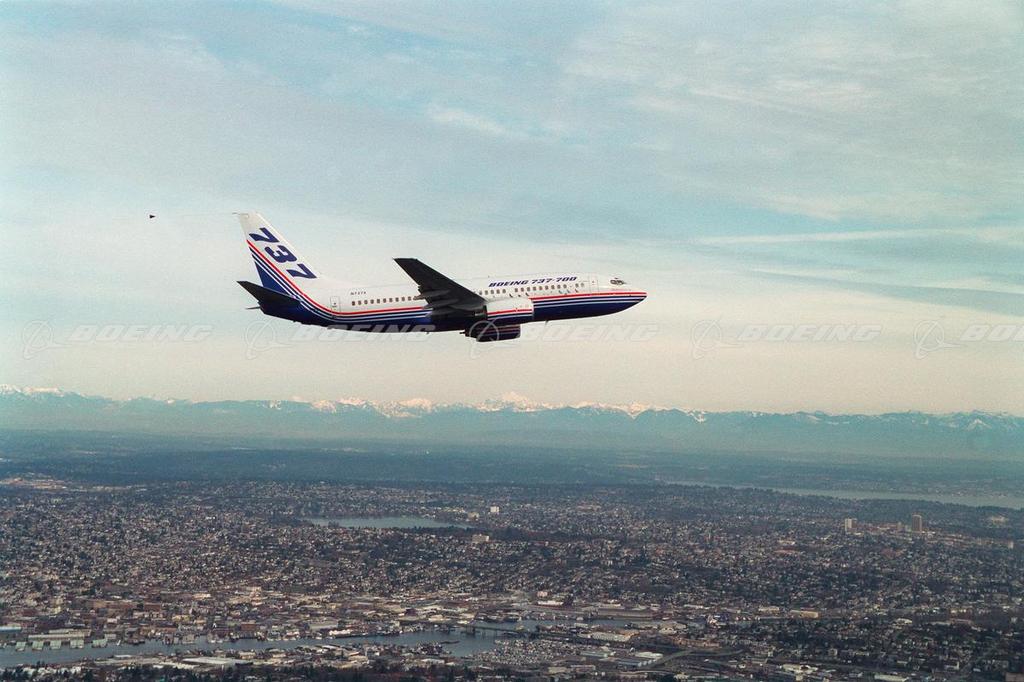 Boeing Images - First Flight of the 737-700