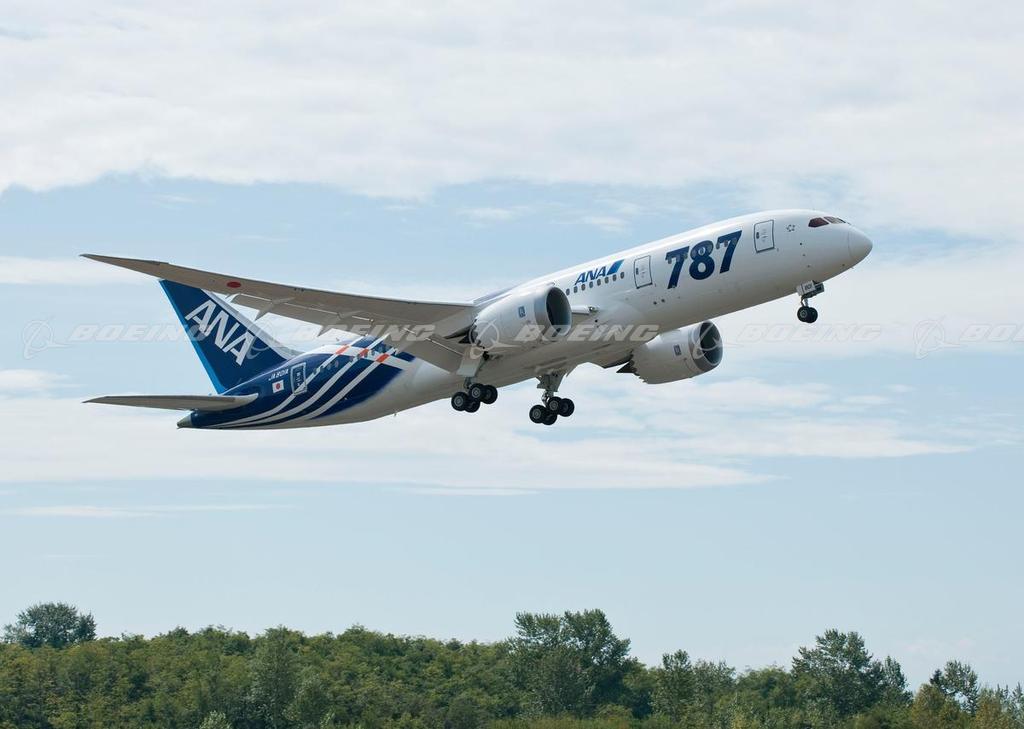 Boeing Images - First Aircraft Livery for 787 Launch Customer