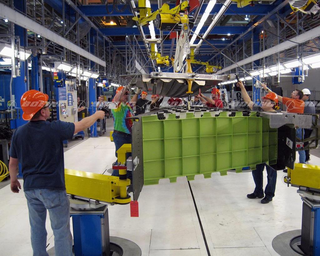 Boeing Images - Boeing Moving Line Begins for Production of 787 ...