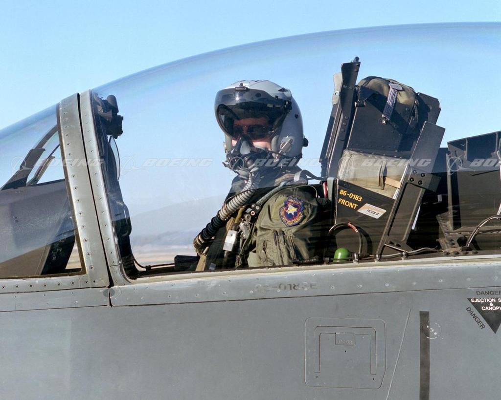 Boeing Images - Pilot with JHMCS, Joint Helmet-Mounted Cueing System