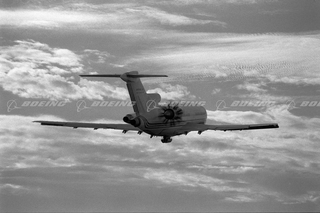 Boeing Images - Boeing 727 UDF Test Plane in Flight