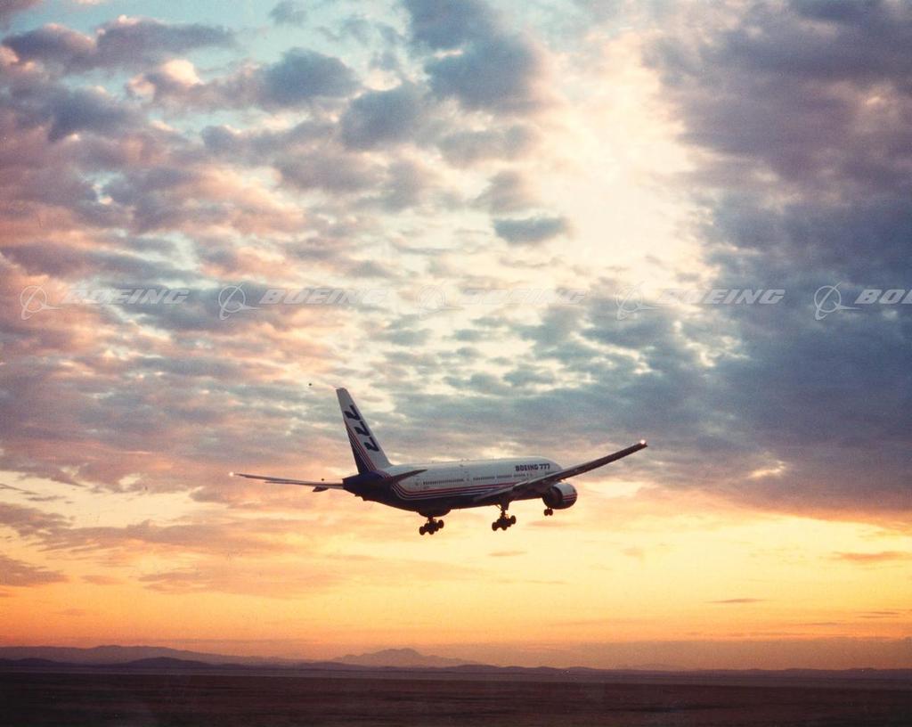 Boeing Images - 777-200 Sunset Flight