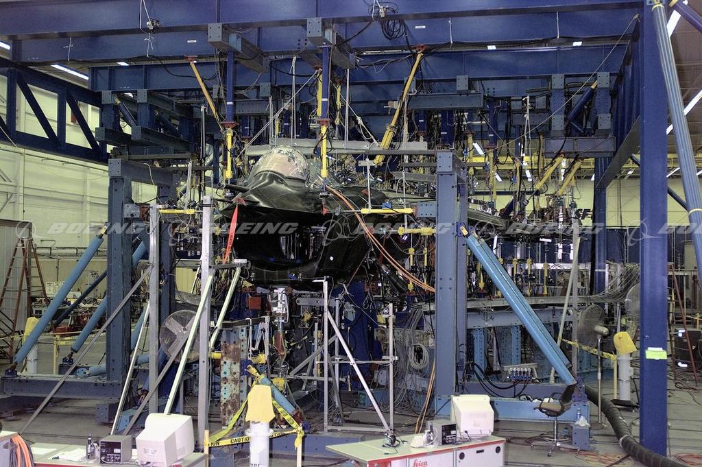 Boeing Images - Structural Tests Validate Boeing JSF X-32A Design