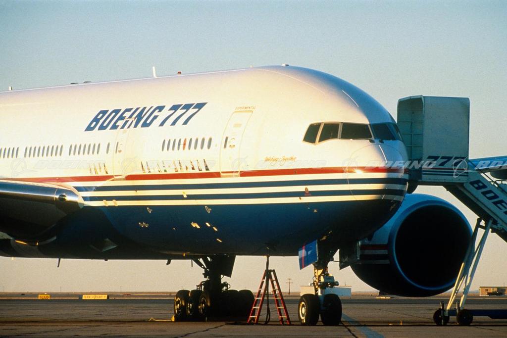 Boeing Images - Boeing 777-200 at Gate