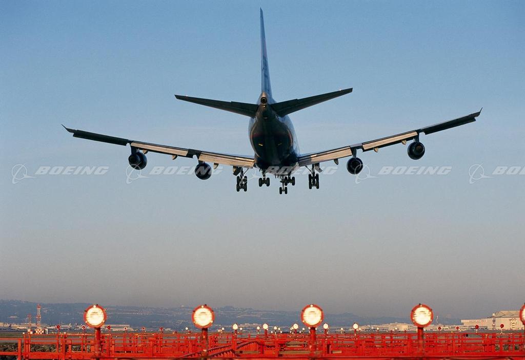 Boeing Images - 747 Landing