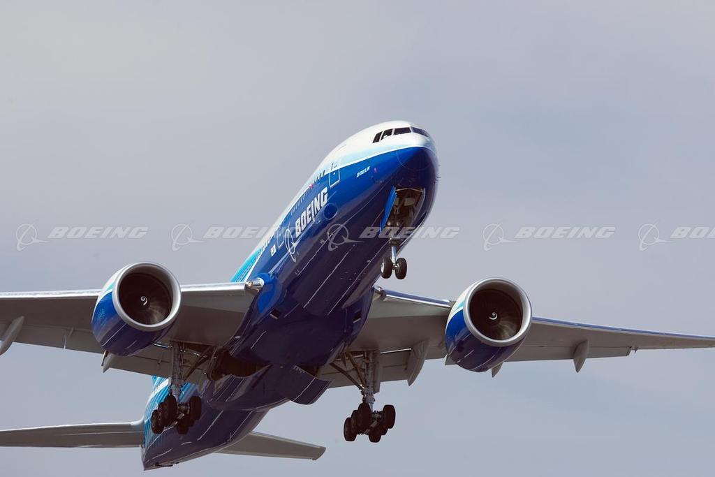 Boeing Images - 777-200LR Worldliner in Flight in New Livery