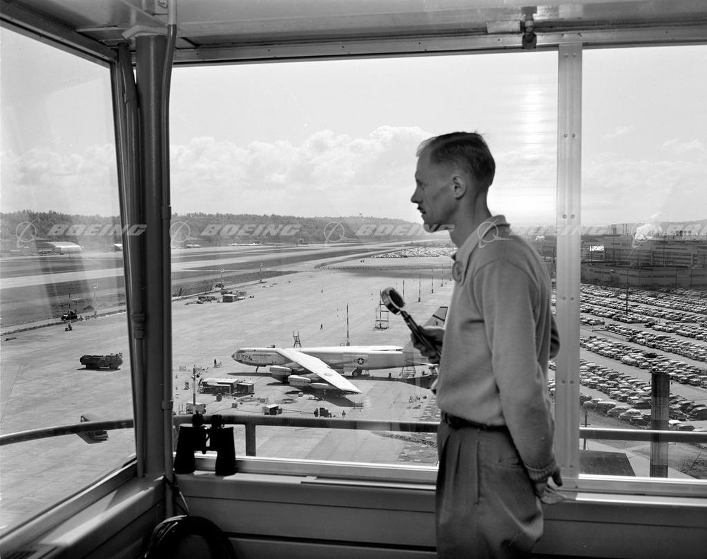 Boeing Images - Boeing Field Control Tower