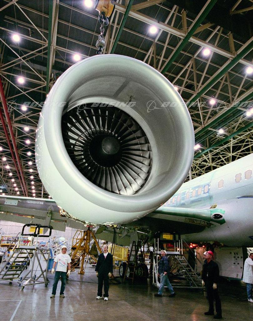 Boeing Images - Pratt & Whitney Engine Hang on a 757-300