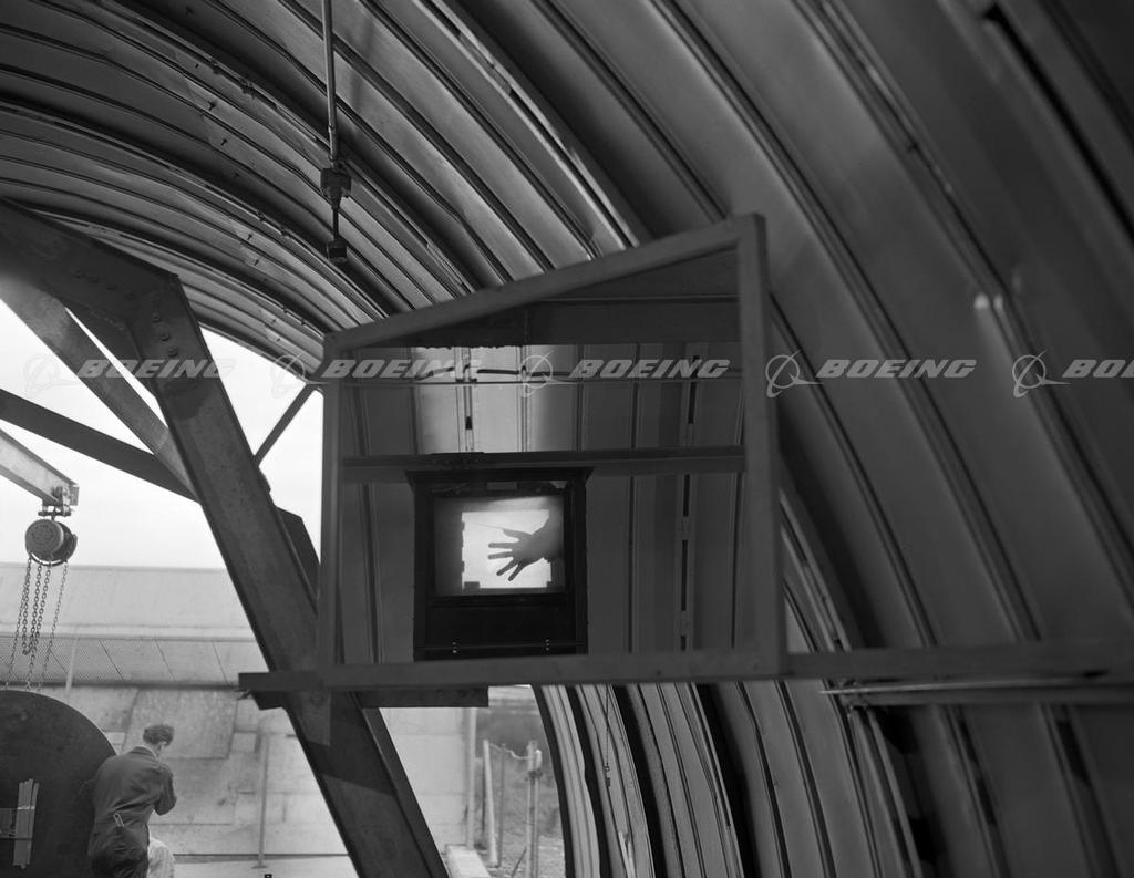 Boeing Images - Shadowgraph Test at Boeing Propulsion Laboratory