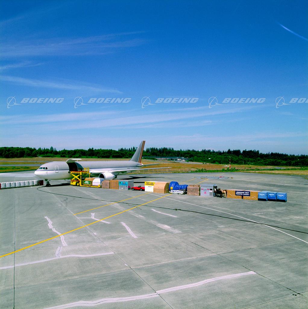 Boeing Images - 767-300F Cargo Freighter with Cargo