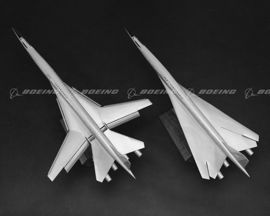 Boeing Images - Boeing Model of SST and Model 2707