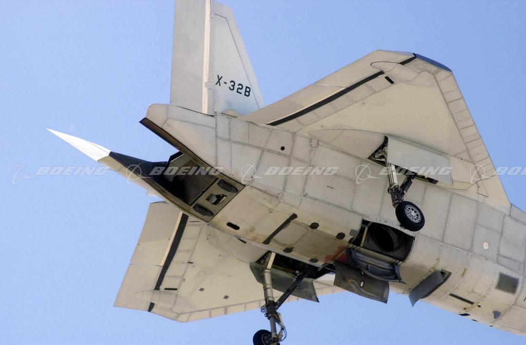 Boeing Images - Boeing Completes First JSF In-Flight Conversions to ...