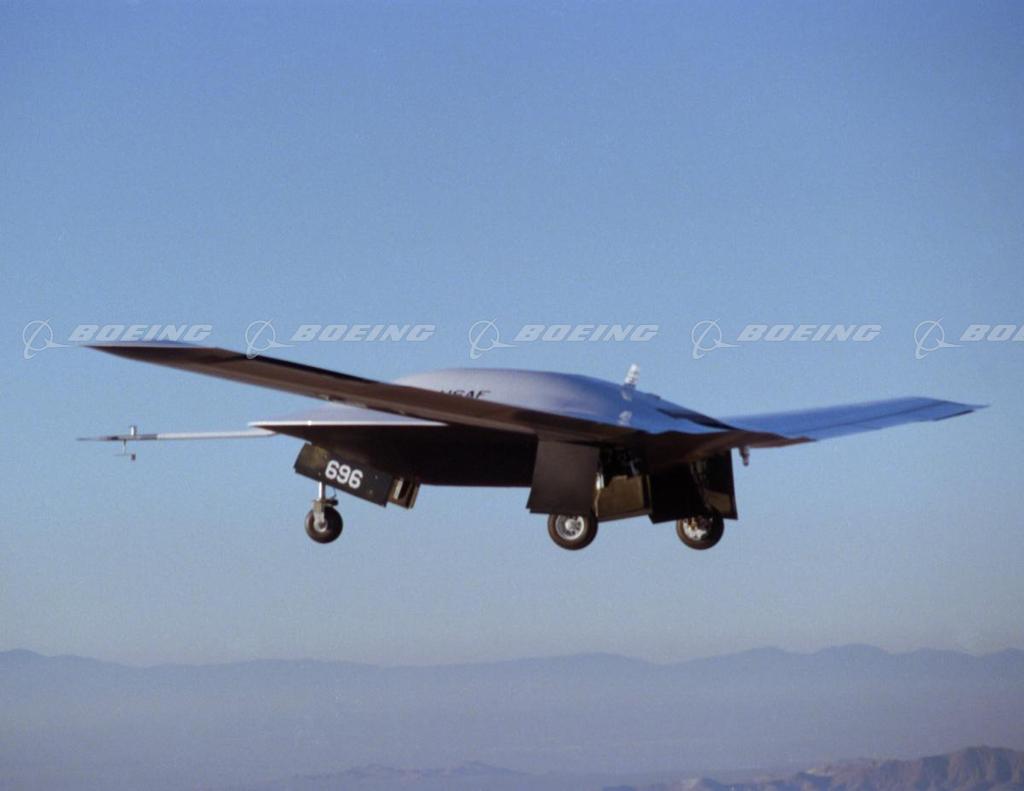 Boeing Images - DarkStar UAV on Landing Approach