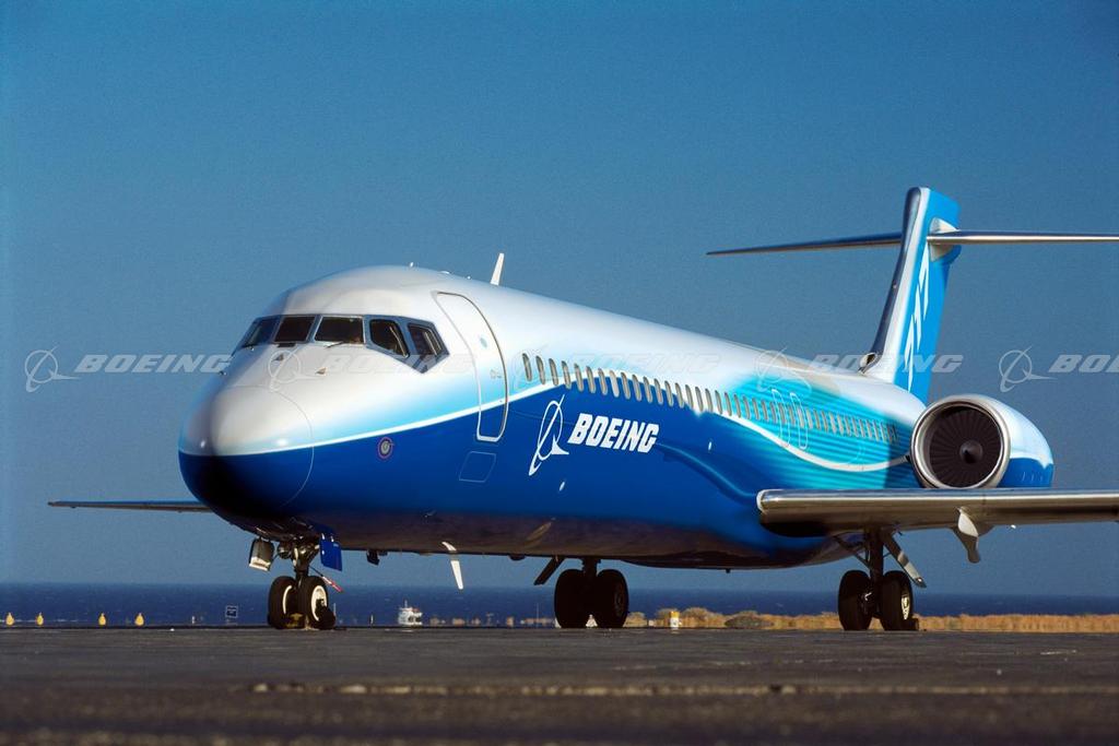 Boeing Images - 717-200 in New Blue and White Livery