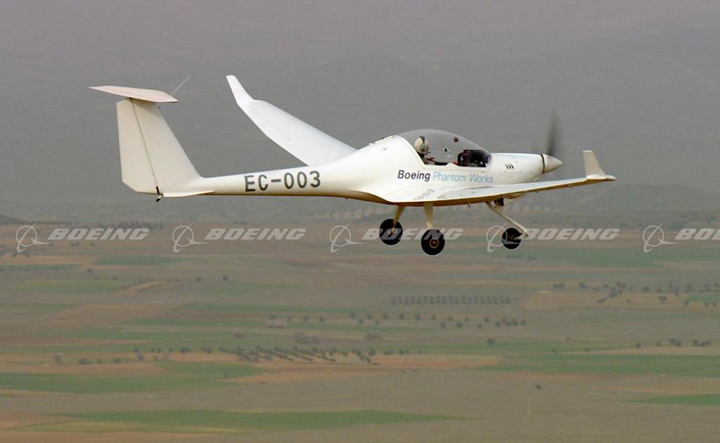 Boeing Images - Boeing Successfully Flies Fuel Cell-Powered Airplane