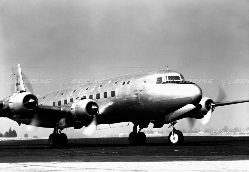 Boeing Images - DC-6 Engine Start