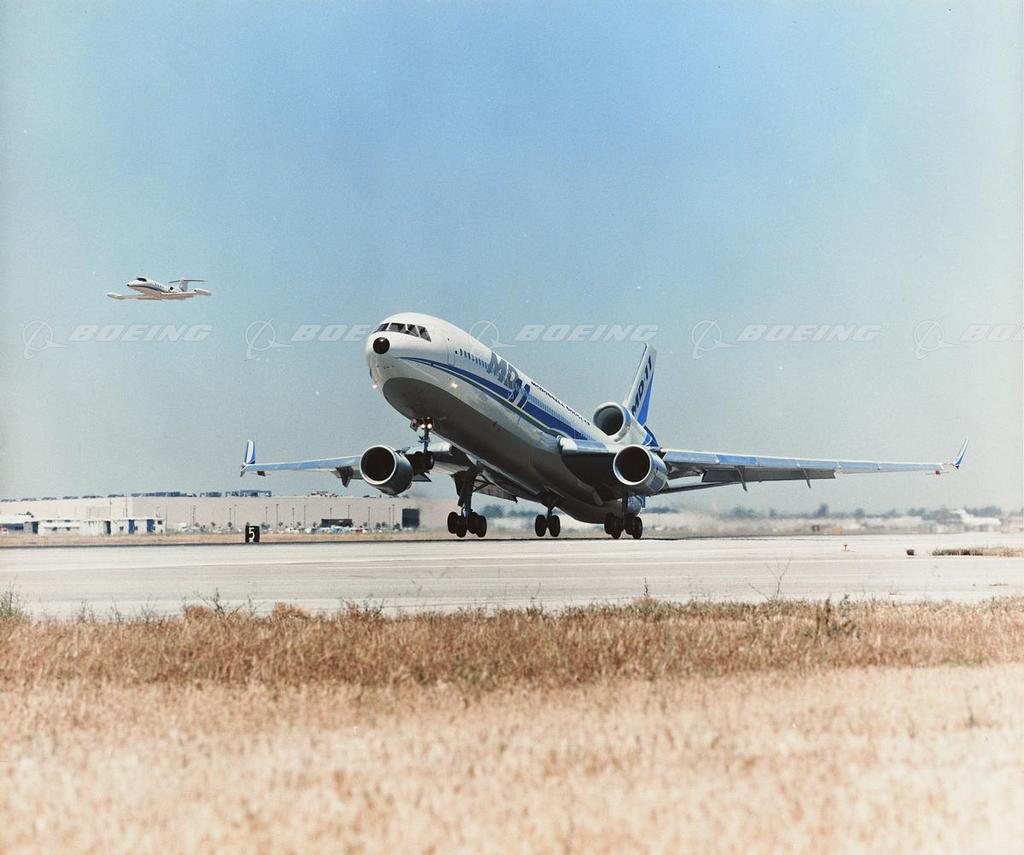 Boeing Images - MD-11 Takeoff