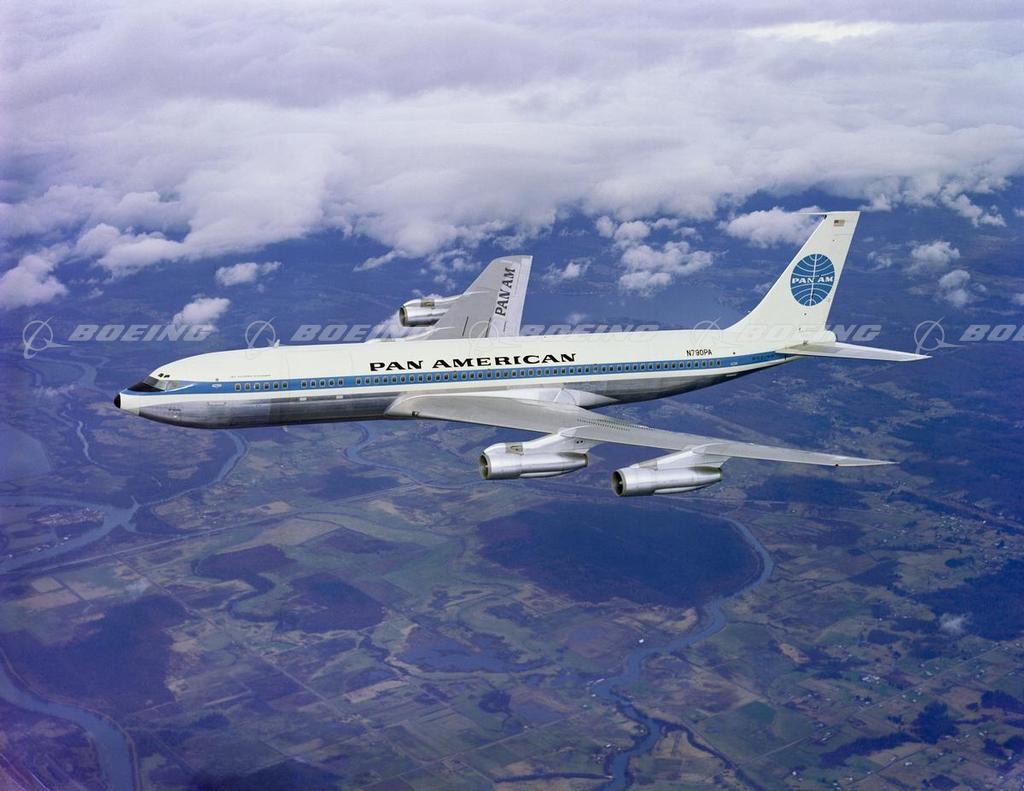 Boeing Images - PanAm 707-320C Intercontinental in Flight