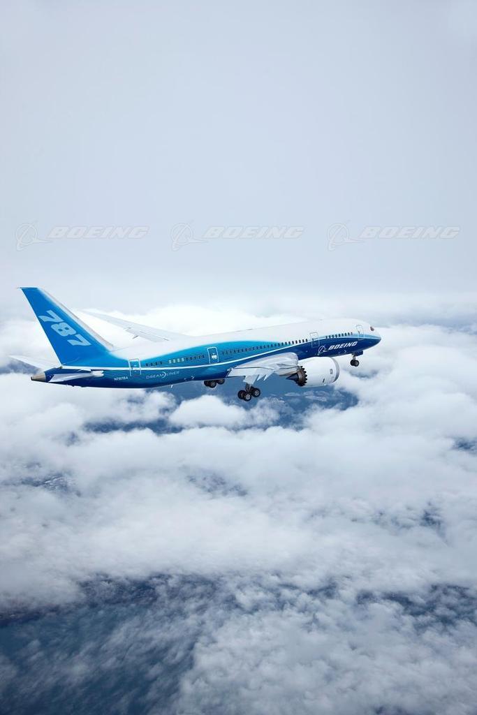 Boeing Images - Boeing 787 Dreamliner First Flight December 15,2009.
