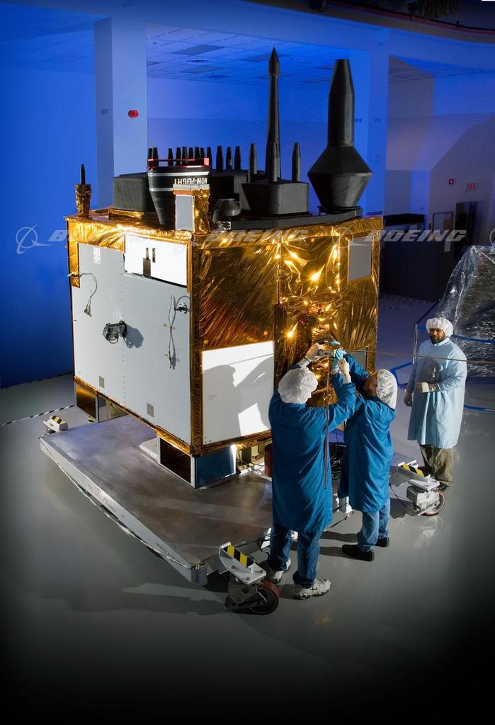 Boeing Images - Technicians Work on a Boeing Global Positioning ...